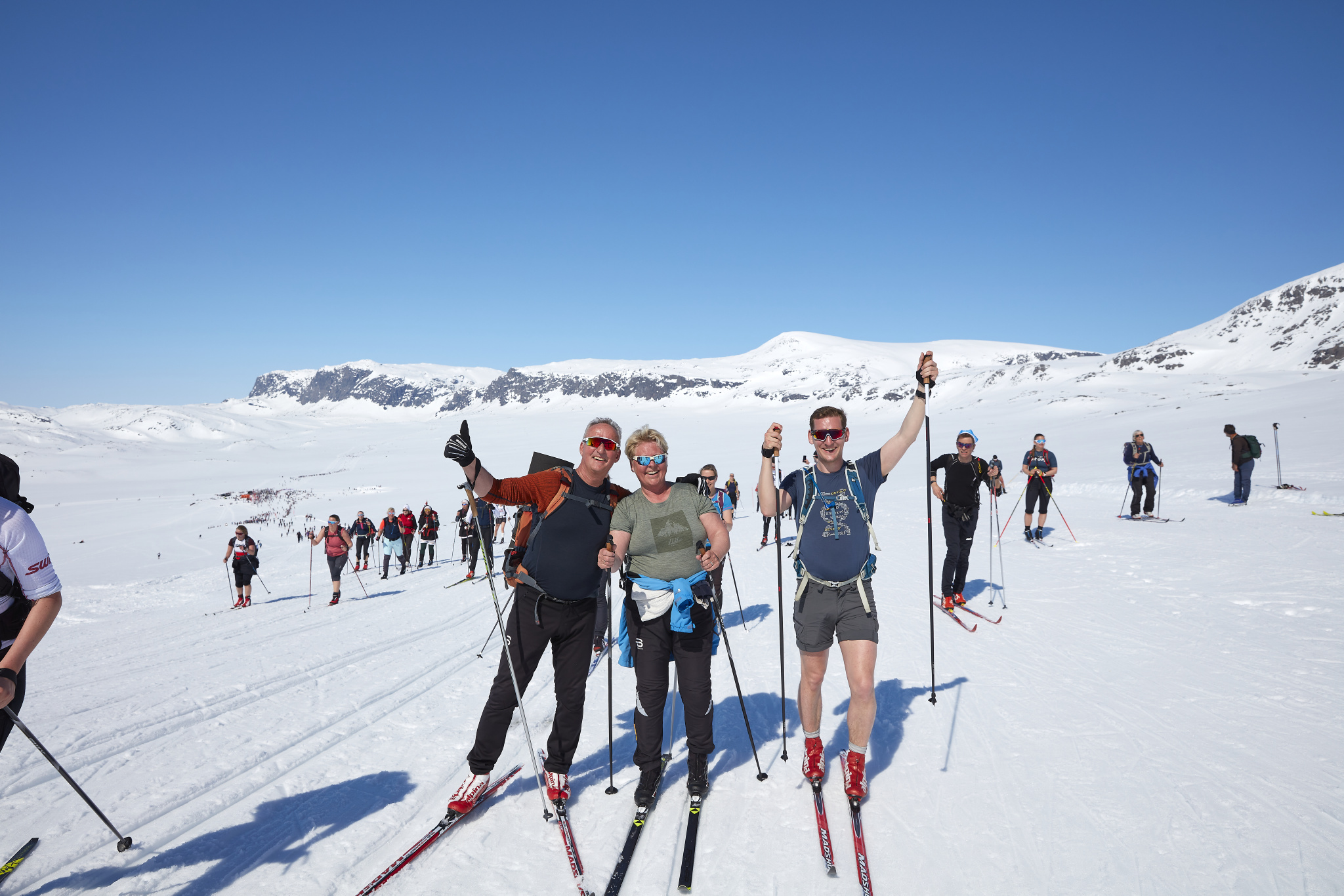 Stor interesse for billetter til 50 års jubileet, 3 av 6 tog til Finse ...