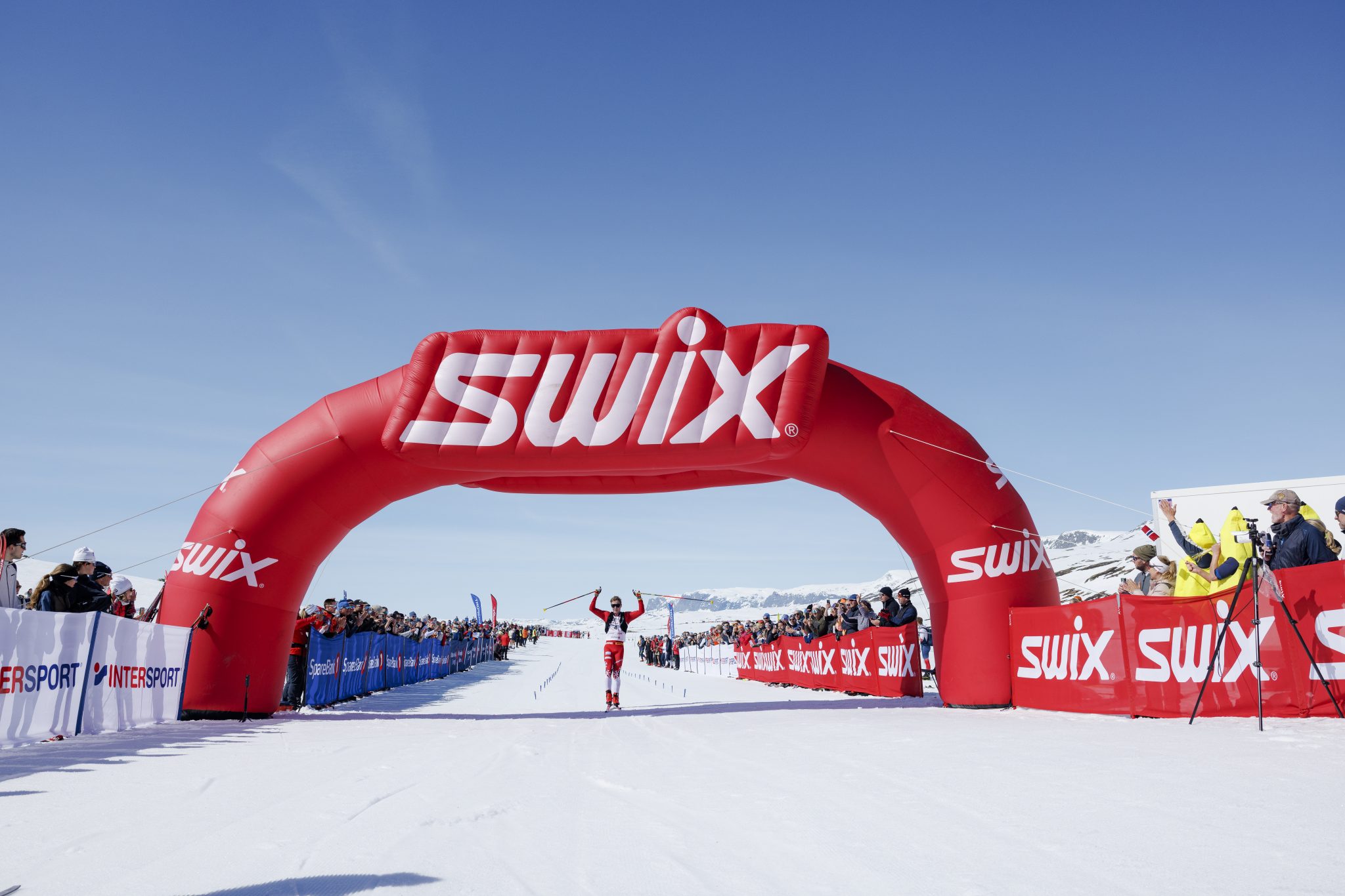 Winners of this year's Skarverenn are Astrid Øyre Slind and Simen ...